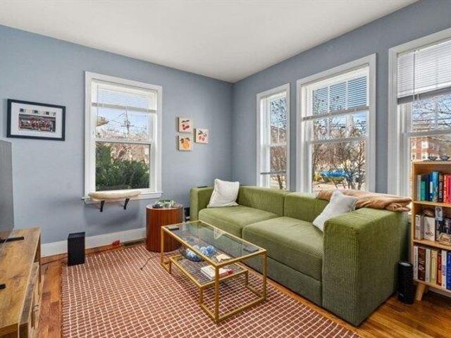6 bedroom, Boston MA 02135 105105780