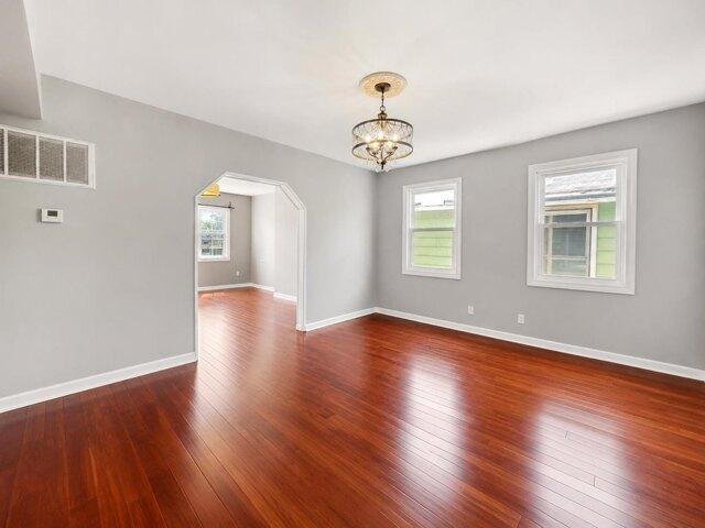 6 bedroom, Bayonne NJ 07002 104788927