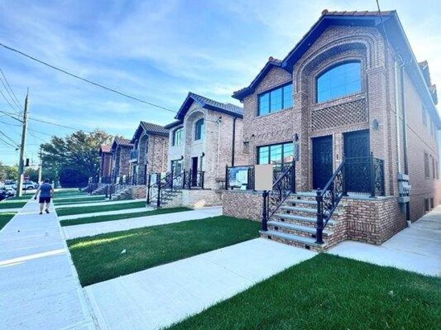 6 bedroom, Bayside NY 11361 LS101780843