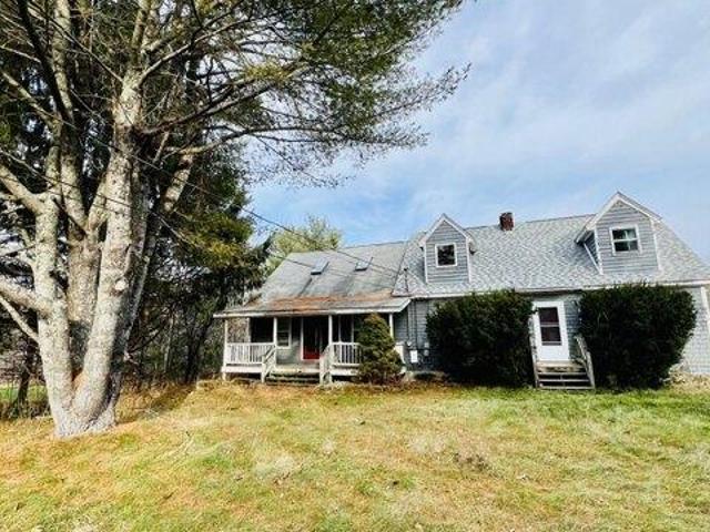 6 bedroom, Bangor ME 04401 102255494