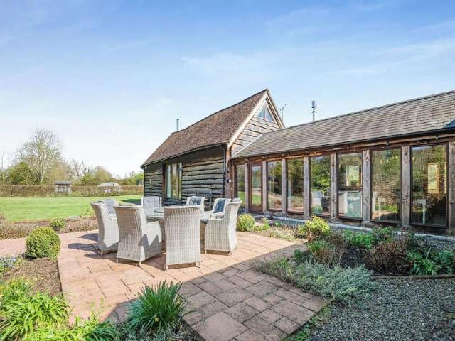 6 Bedroom Barn Conversion Character Property