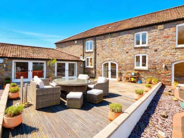 6 Bedroom Barn Conversion Character Property