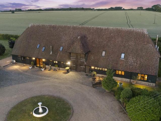 6 bedroom detached house for sale in Singledge Lane, Dover, Kent, CT15