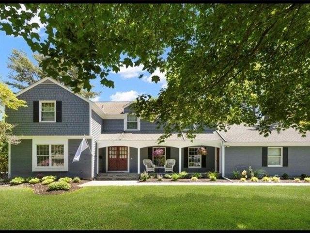 6 bedroom, Barrington RI 02806 LS103019693