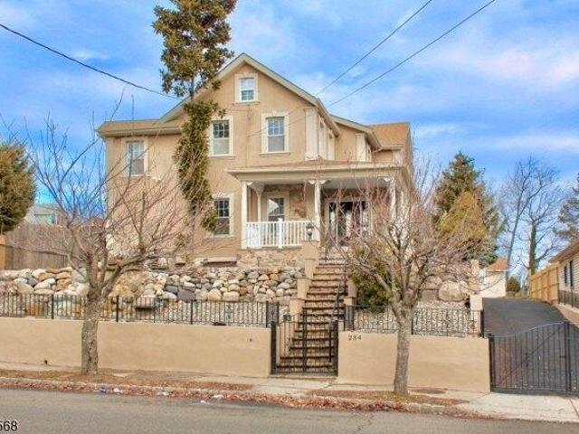 6 bedroom, Belleville NJ 07109 102217407