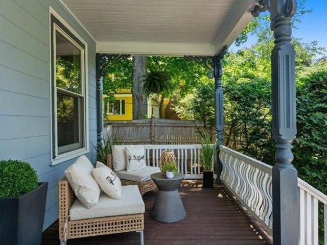 6 bedroom, Belmont MA 02478 104789970