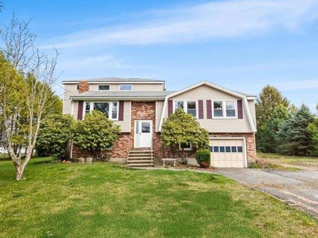6 bedroom, Billerica MA 01821 104870340