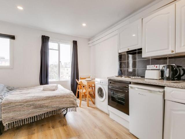 6 bedroom block of apartments for sale