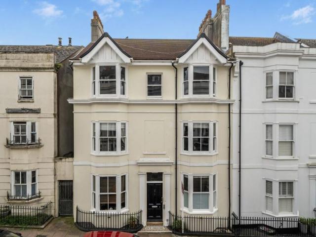 6 bedroom block of apartments for sale