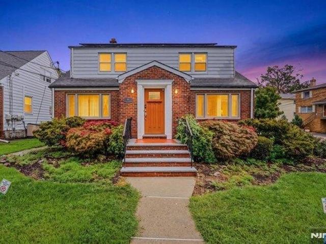 6 bedroom, Bloomfield NJ 07003 105547958