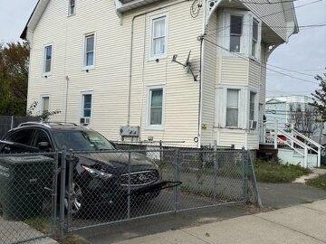 6 bedroom, Bridgeport CT 06607 LS102214944
