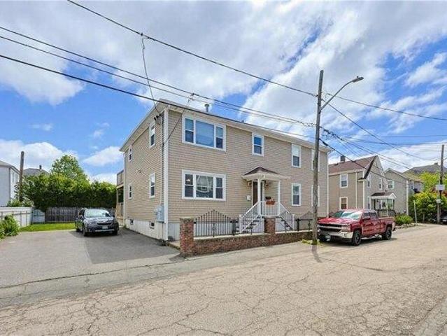 6 bedroom, Bristol RI 02809 105255659