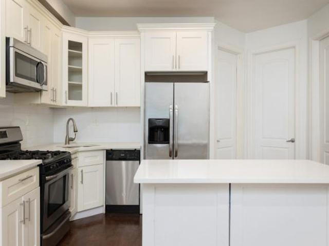 6 bedroom, Brooklyn NY 11207 LS82020708