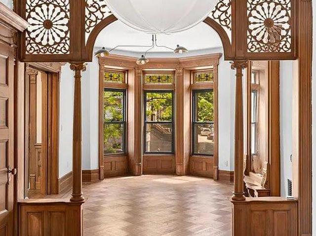 6 bedroom, Brooklyn NY 11213 102583044