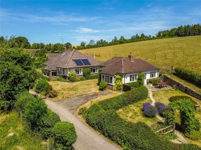 6 Bedroom Bungalow