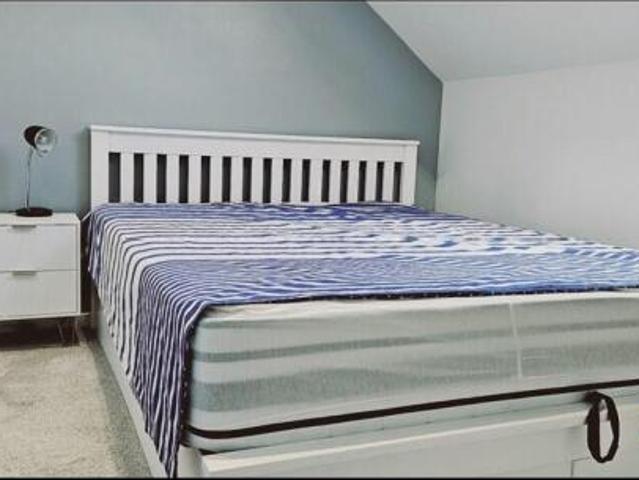 6 bedroom bungalow for rent in Lower Cippenham Lane, Slough, SL1