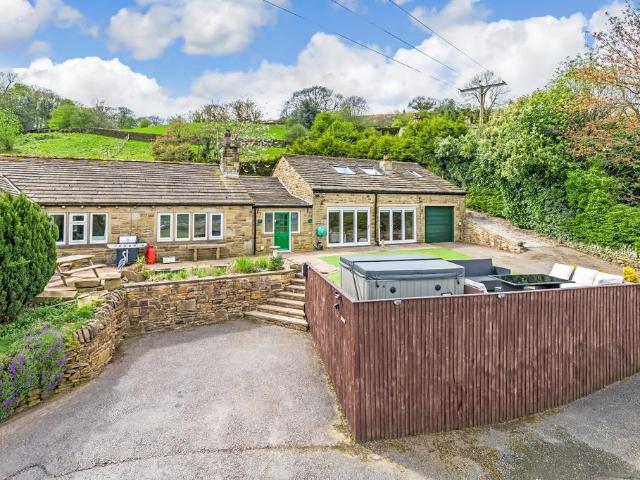 6 bedroom bungalow for sale