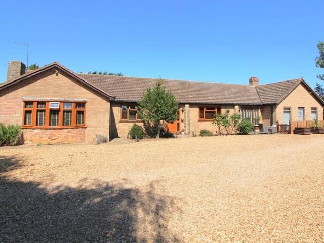 6 bedroom bungalow for sale
