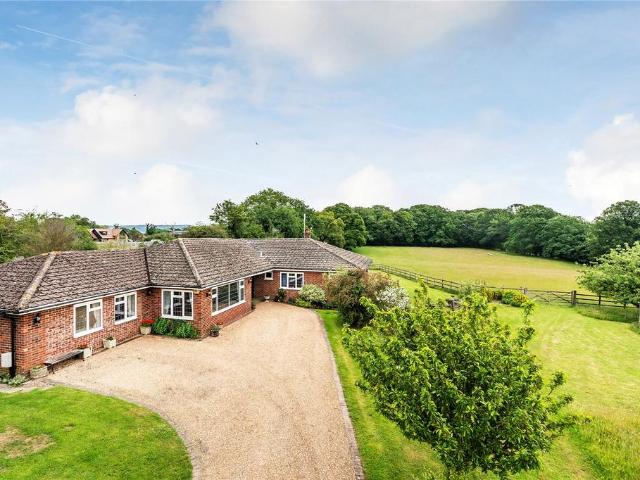 6 bedroom bungalow for sale