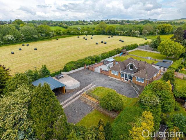 6 bedroom bungalow for sale