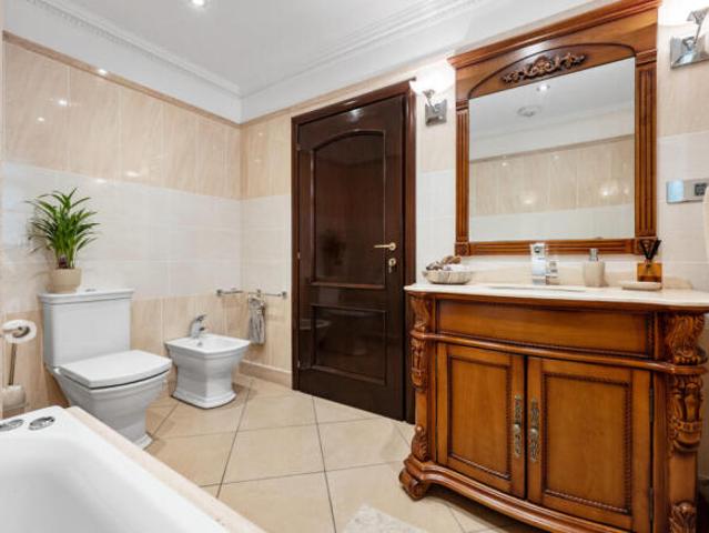 6 bedroom bungalow for sale in 59 Fernleigh Road, Newlands, G43 2TY, G43