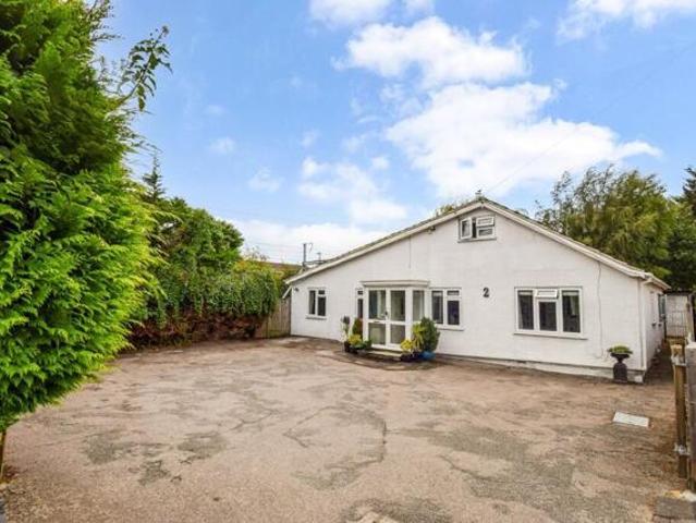6 Bedroom Bungalow Slough Slough 100855209