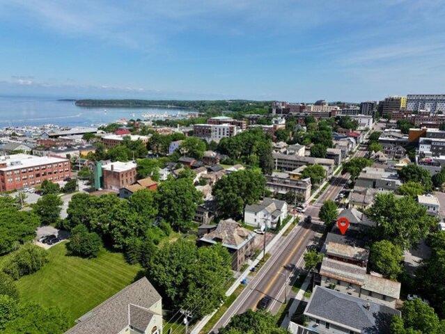 6 bedroom, Burlington VT 05401 103929631