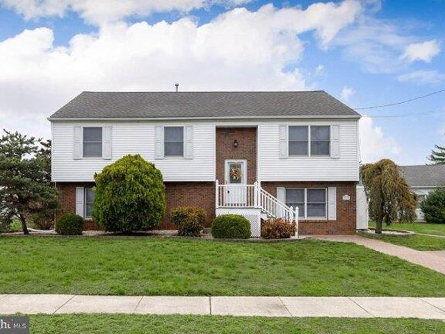 6 bedroom, Gibbstown NJ 08027 102824715