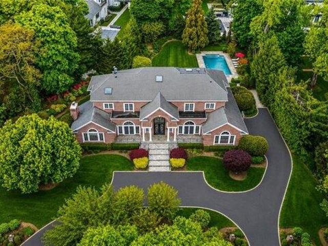 6 bedroom, Great Neck NY 11024 105189806