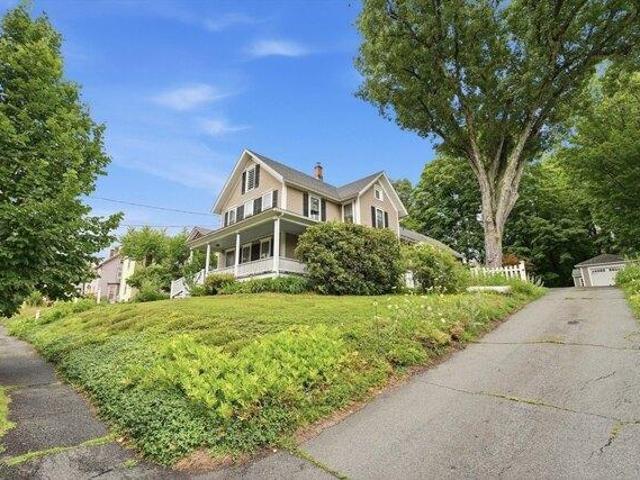 6 bedroom, Greenfield MA 01301 105093201
