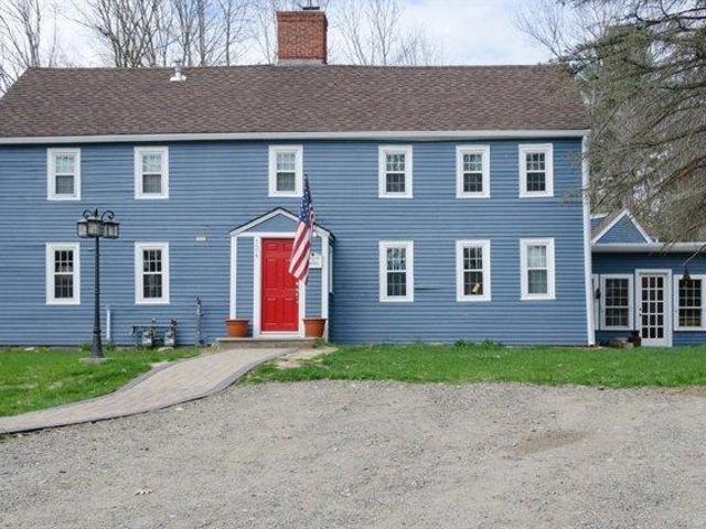 6 bedroom, Groveland MA 01834 104761101
