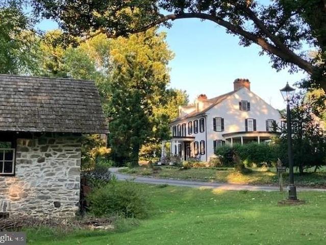 6 bedroom, Downingtown PA 19335 LS91399410
