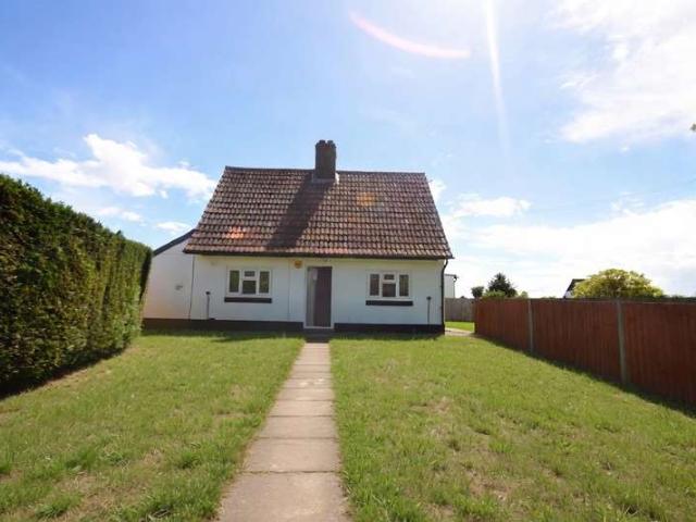 6 Bedroom Detached Bungalow