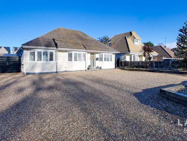 6 Bedroom Detached Bungalow