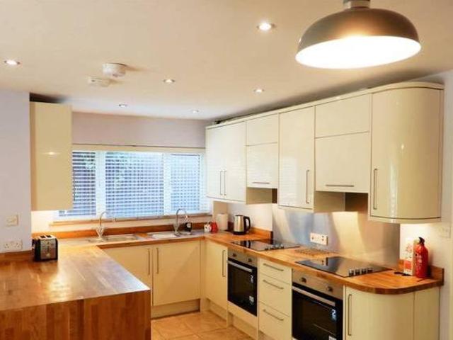 6 bedroom detached bungalow for rent in Canterbury CT2