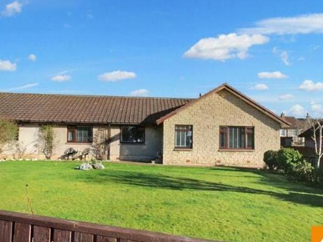 6 Bedroom Detached Bungalow For Sale In Kennoway, Leven