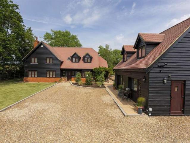 6 Bedroom Detached House