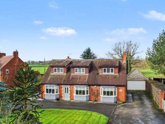 6 Bedroom Detached House