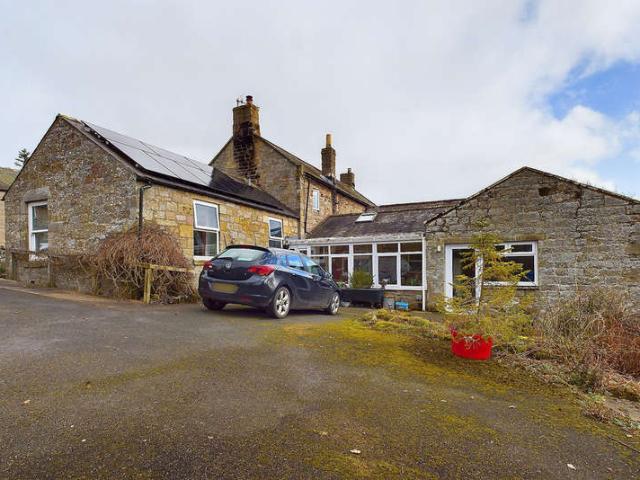 6 Bedroom Detached House