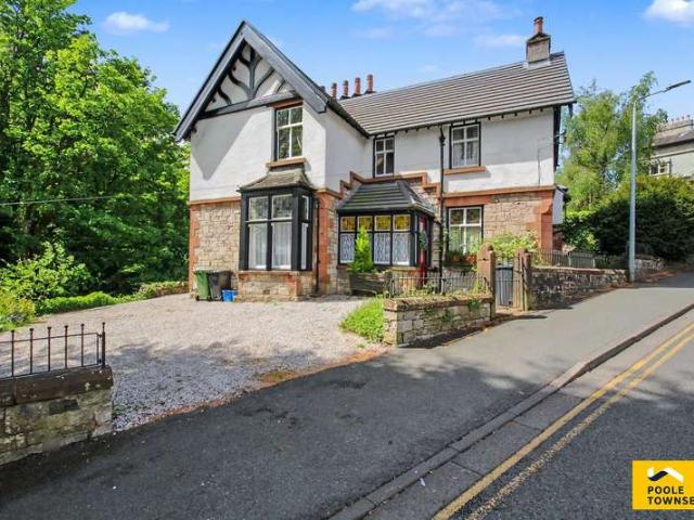 6 Bedroom Detached House