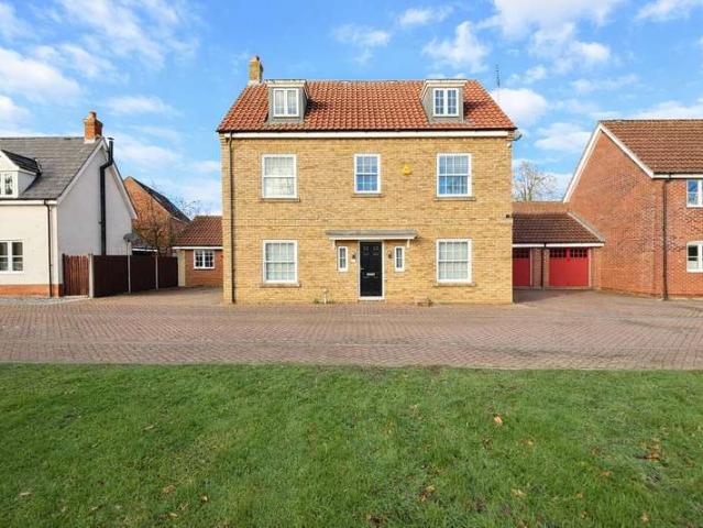 6 Bedroom Detached House