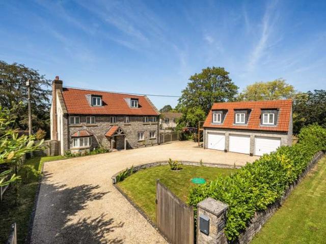 6 Bedroom Detached House