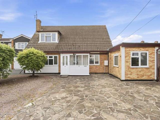 6 Bedroom Detached House