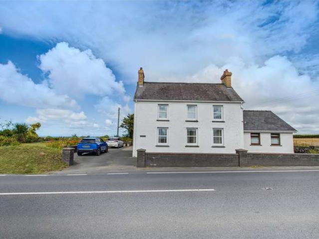 6 Bedroom Detached House