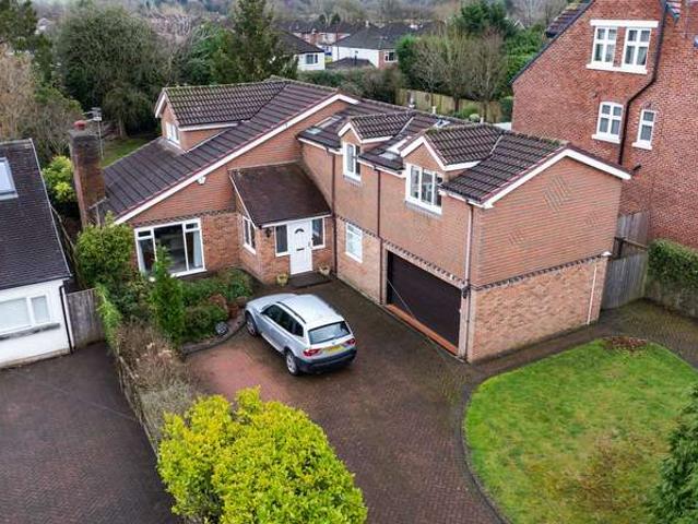 6 Bedroom Detached House