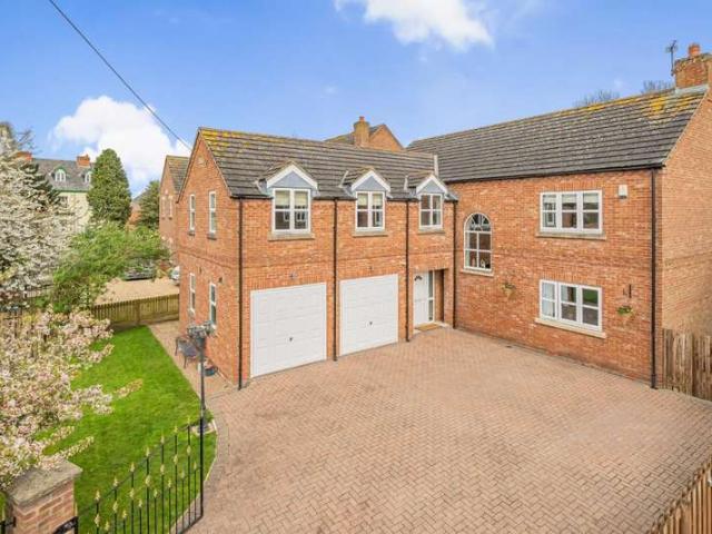6 Bedroom Detached House