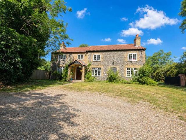 6 Bedroom Detached House