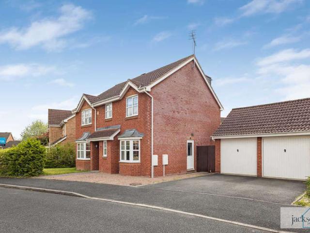 6 Bedroom Detached House