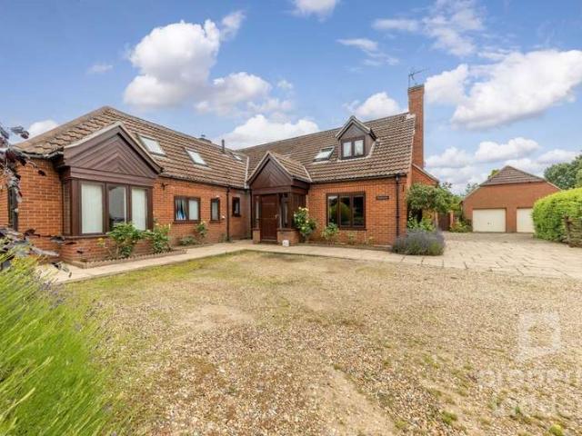 6 Bedroom Detached House