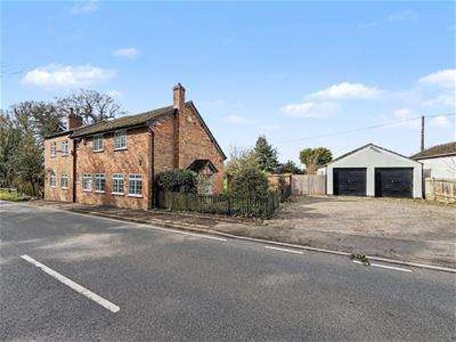 6 Bedroom Detached House
